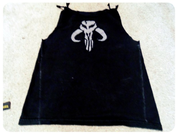 DIY Friday: Let’s Get Ripped! Shirts, That Is… « Set to Stunning