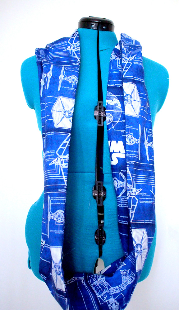 DIY Friday: Star Wars Infinity Scarf « Set to Stunning